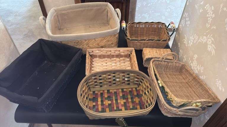 (HC) ASSORTED BASKETS - Isabell Auction