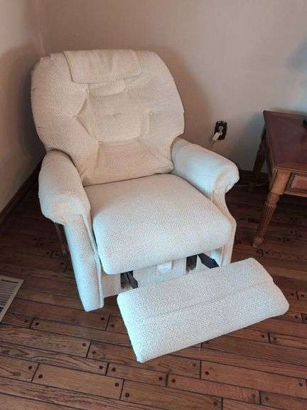 (DEN) LA-Z-BOY ROCKER RECLINER CHAIR - Isabell Auction