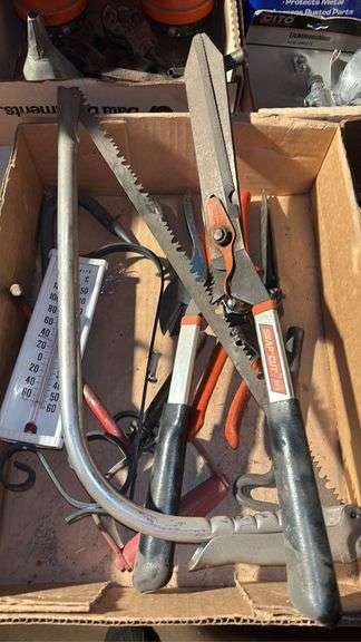 (UP) TEMPERATURE GAUGE, TREE SAW, TRIMMERS, HAY HOOKS, ETC. - Isabell ...