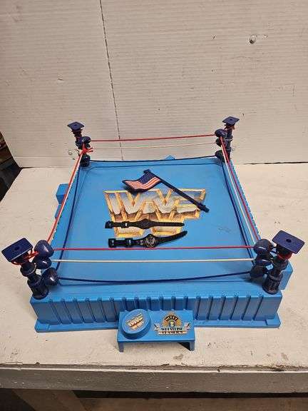 1990 WWF WRESTLING RING - Isabell Auction