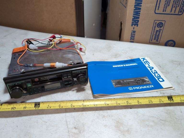 PIONEER SUPER TUNER II CAR STEREO - Isabell Auction