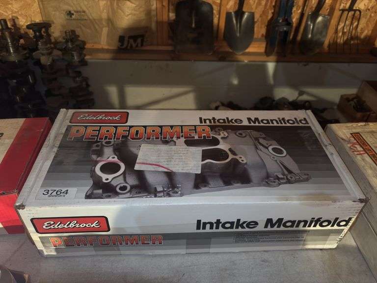 NEW EDELBROCK PERFORMER 454 INTAKE MANIFOLD - Isabell Auction