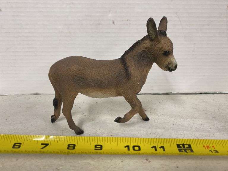 2000’s BREYER DONKEY - Isabell Auction