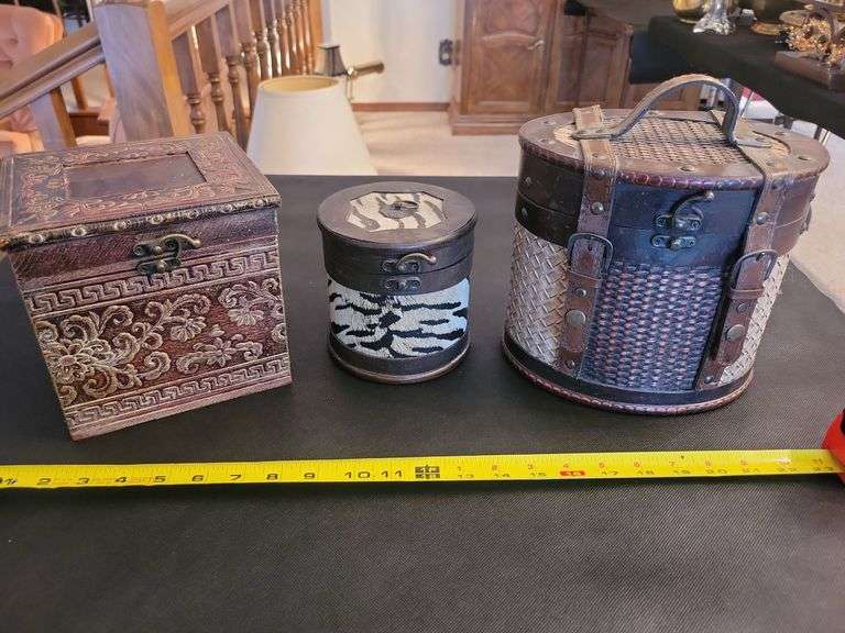 (DR) OVAL BASKET TRUNK W/ BUCKLES, ZEBRA STORAGE TRUNK, DECORATIVE ...