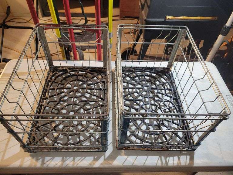 WIRE CRATES (2) - Isabell Auction