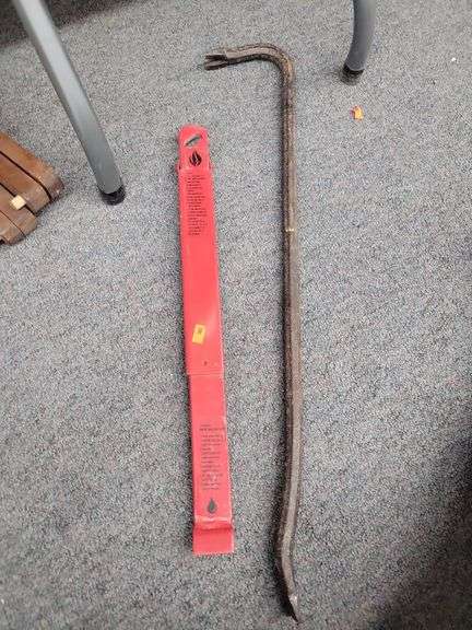 WATER MAIN SHUT OFF TOOL, PRY BAR 29" - Isabell Auction