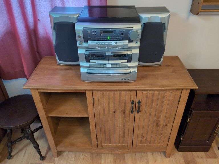 (FR) CURTIS STEREO/PHONO/3-DISC CD/DUAL CASSETTE PLAYER WITH SPEAKERS ...