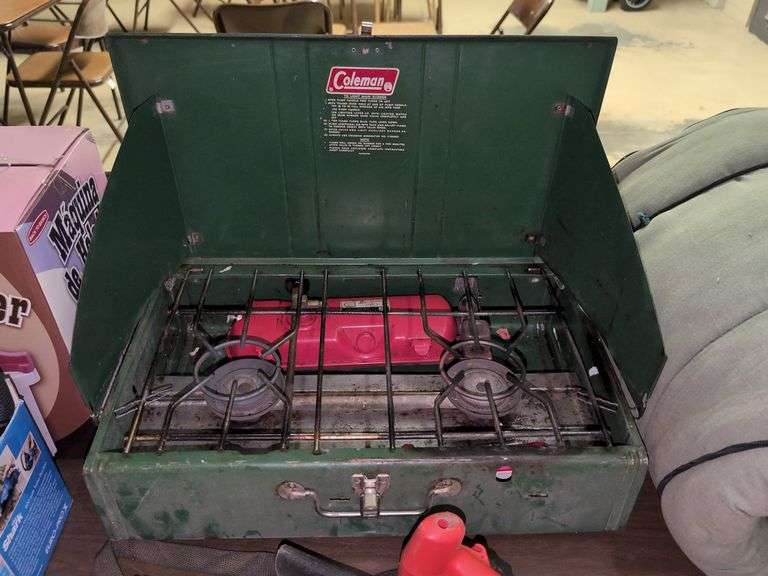(G) COLEMAN CAMP STOVE - Isabell Auction