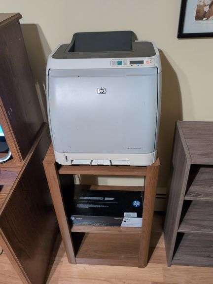 (O) HP COLOR LASER JET 1600 PRINTER WITH INK CARTRIDGE & STAND ...
