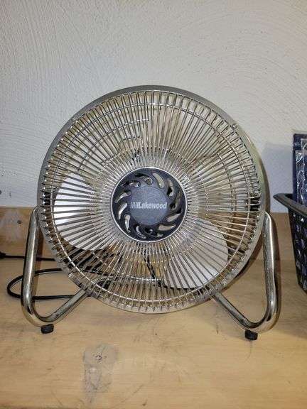 (U) ELECTRIC METAL DESK FAN - Isabell Auction