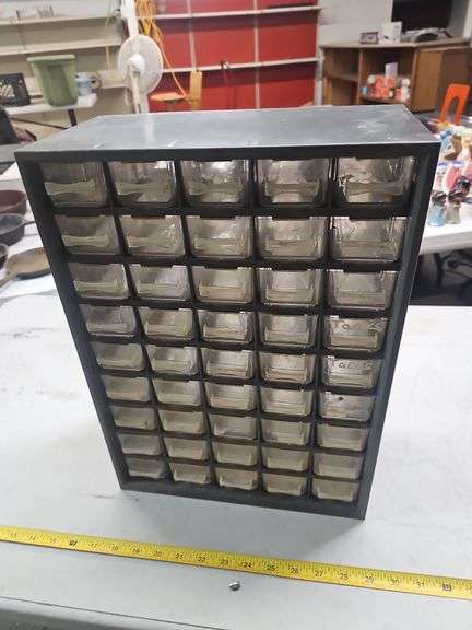 HARDWARE ORGANIZER - Isabell Auction