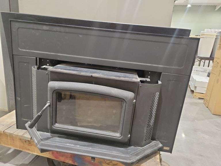 PACIFIC ENERGY SUPER WOOD STOVE INSERT (29"X30"X43"T) - Isabell Auction