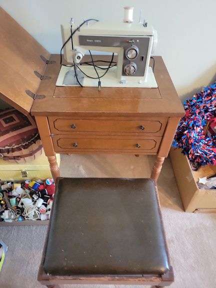 (LB) SEARS KENMORE SEWING MACHINE TABLE & BENCH - Isabell Auction