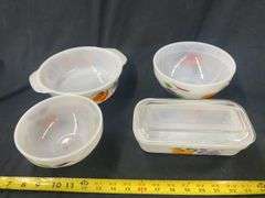 FIRE-KING DISH SET W / LID - Isabell Auction