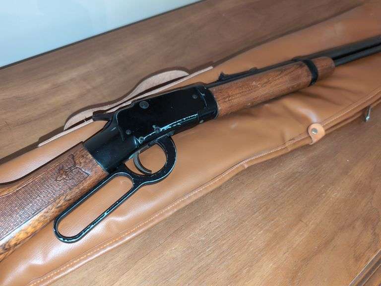 (RBC) ITHACA MODEL M-40 .22 SHORT, LONG, LONG RIFLE WITH CASE (PLEASE ...