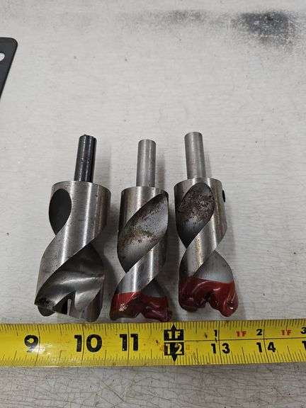 3 CT. MORRIS RH BITS - Isabell Auction