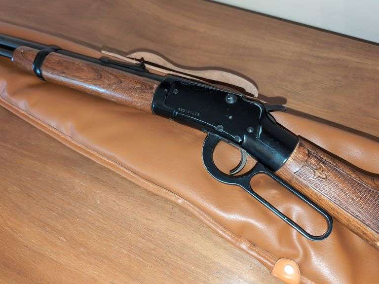 (RBC) ITHACA MODEL M-40 .22 SHORT, LONG, LONG RIFLE WITH CASE (PLEASE ...