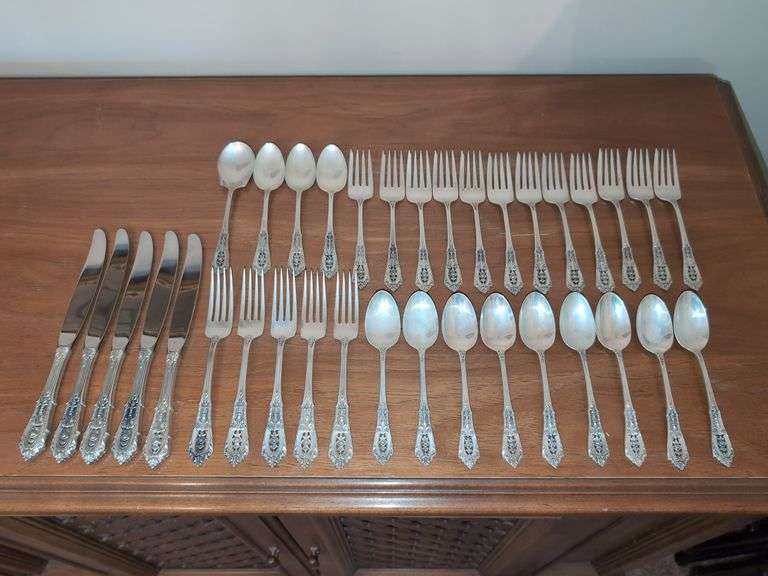 (DR) 35-PC. STERLING SILVER SILVERWARE SET (NOTE: THE (5) KNIVES ARE ...