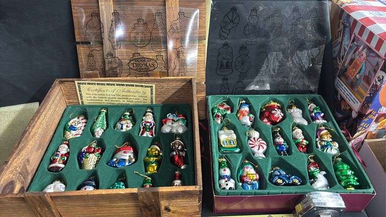 THOMAS PACCONI CLASSICS COMES WITH WOOD BOX AND COA - Isabell Auction