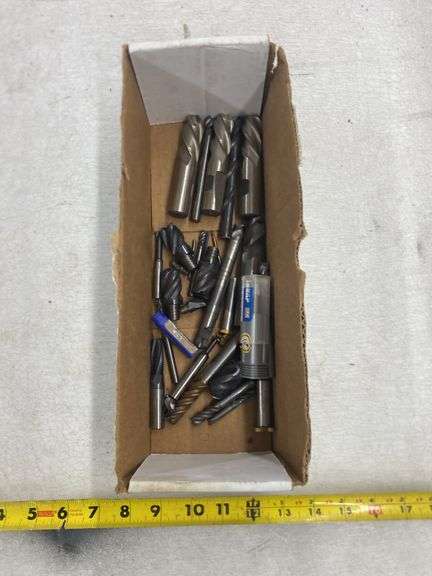 ASSORTED END MILLS - Isabell Auction