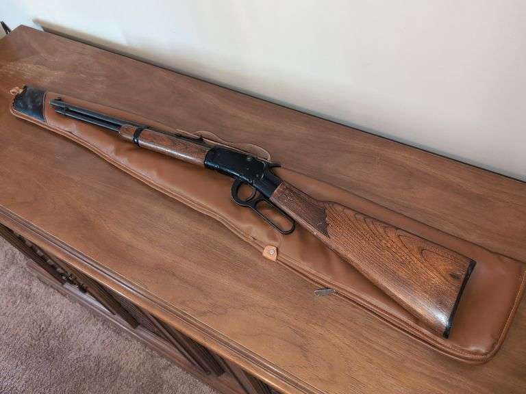 (RBC) ITHACA MODEL M-40 .22 SHORT, LONG, LONG RIFLE WITH CASE (PLEASE ...