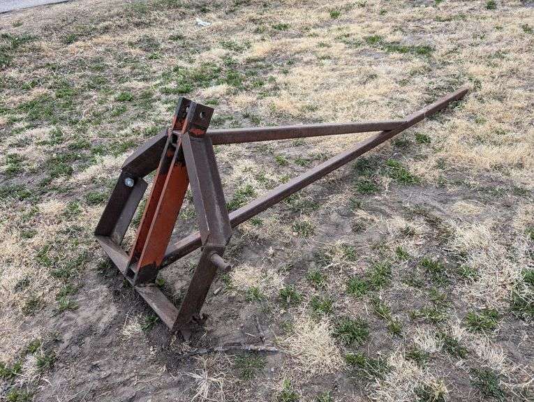 8½-FT. 3-PT. HOOK POLE - Isabell Auction