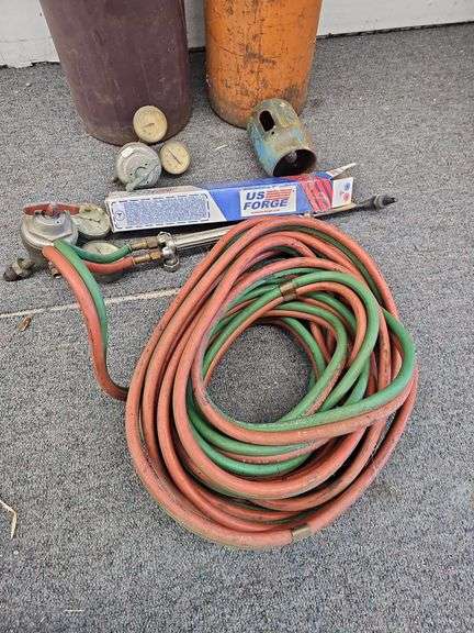 CUT OFF TORCH SET W/SMITH TORCH - Isabell Auction