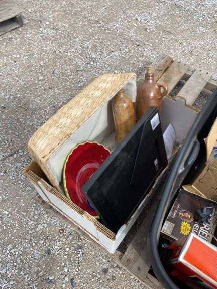 (OUT) LOT OF ASSORTED DECOR, TUPPERWARE, PHONES, PICTURES, BASKET, ETC ...