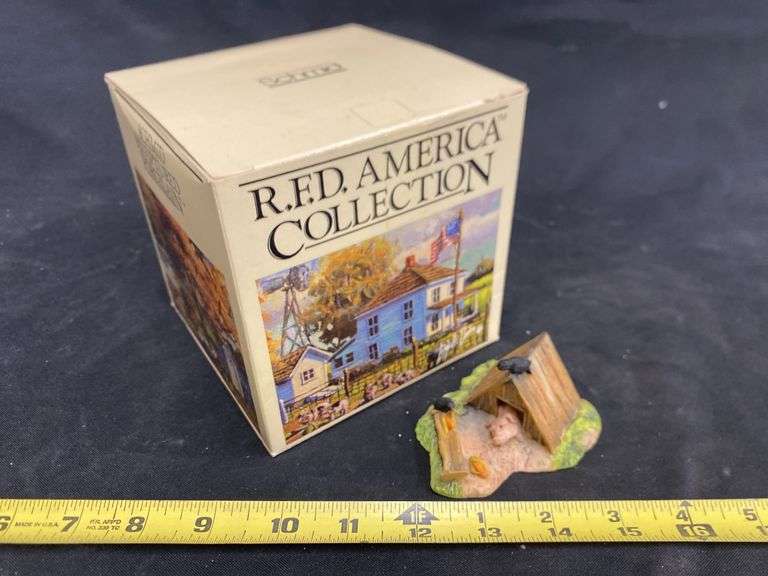 “COUNTRY CROOK” RFD AMERICA BY LOWELL DAVIS - Isabell Auction