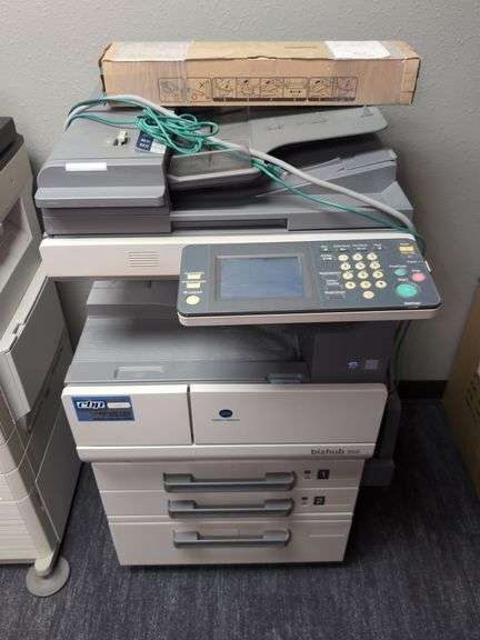 KONICA MINOLTA BIZHUB 350 PRINTER/COPY MACHINE - Isabell Auction