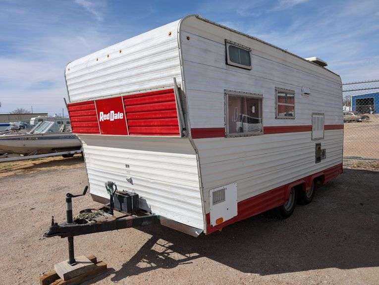 1969 RED DALE COACH 19-FT. CAMPER TRAILER - Isabell Auction