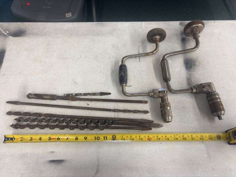 2-CT. HAND DRILLS 1-IS A CRAFTSMAN AND DRILL BITS - Isabell Auction