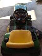 (BG) JOHN DEERE LT160 16-HP. GAS RIDING LAWN TRACTOR WITH 42" MOWER ...