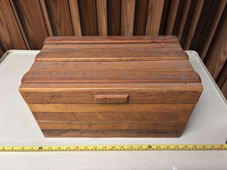 10” X 16” X 8” WOOD BOX - Isabell Auction