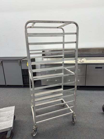 COMMERCIAL BREAD CART - Isabell Auction