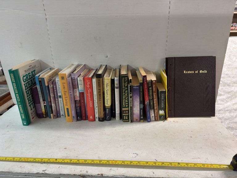 ASSORTED BOOKS - Isabell Auction