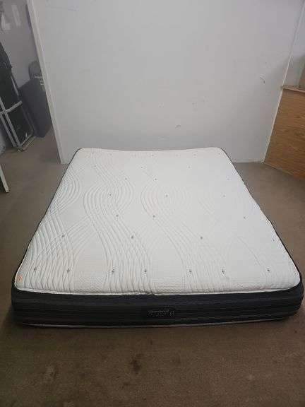 BEAUTYREST 70" X 77" MATTRESS - Isabell Auction