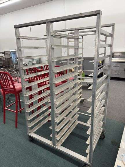 COMMERCIAL BREAD CART - Isabell Auction