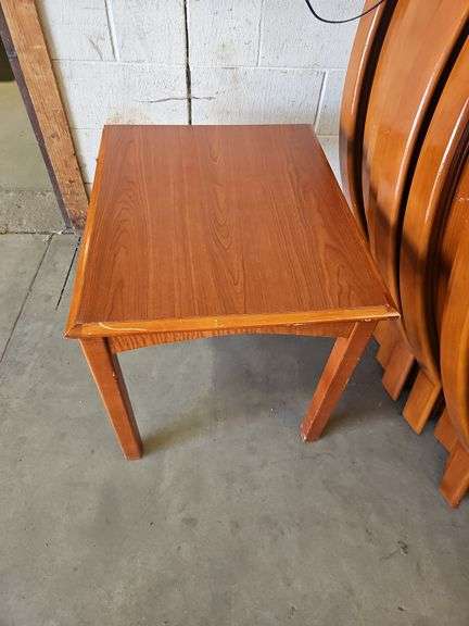 (N) END TABLE - Isabell Auction