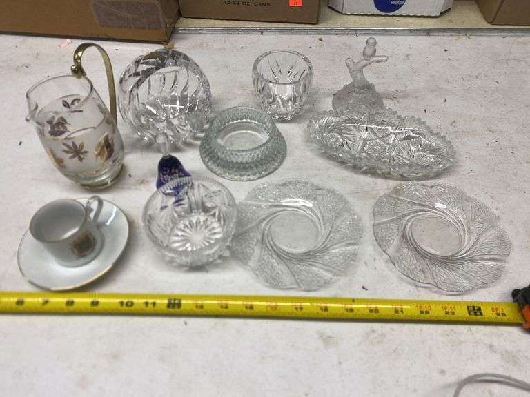 ASSORTED GLASSWARE - Isabell Auction