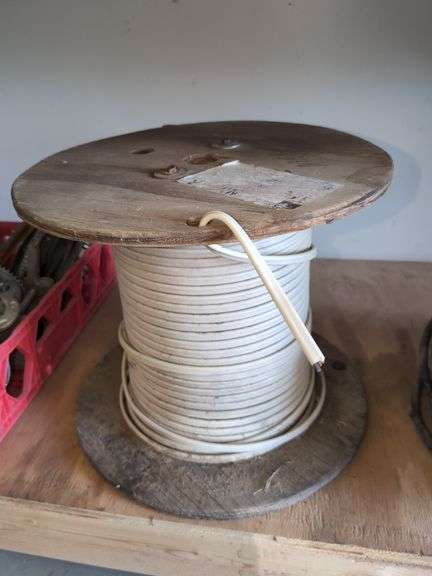 (S) SPOOL WITH 14/2 WITH GROUND ELECTRICAL WIRE - Isabell Auction