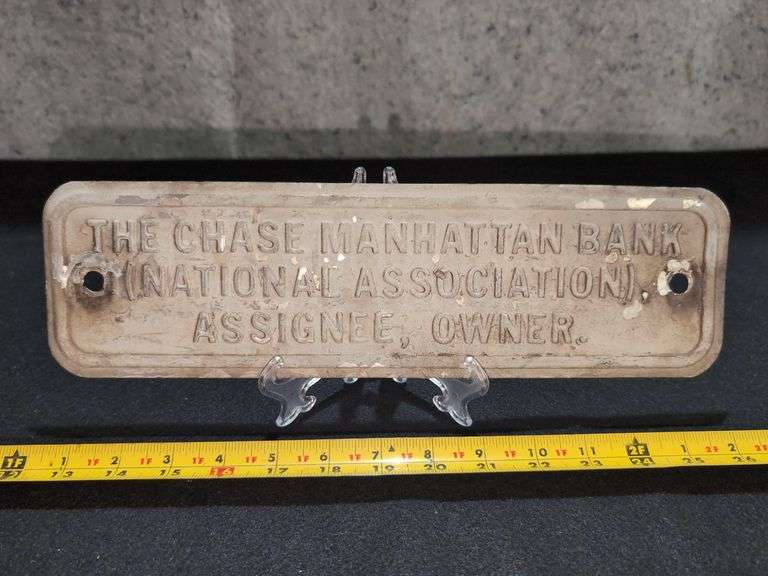 VINTAGE CHASE MANHATTAN BANK METAL SIGN - Isabell Auction