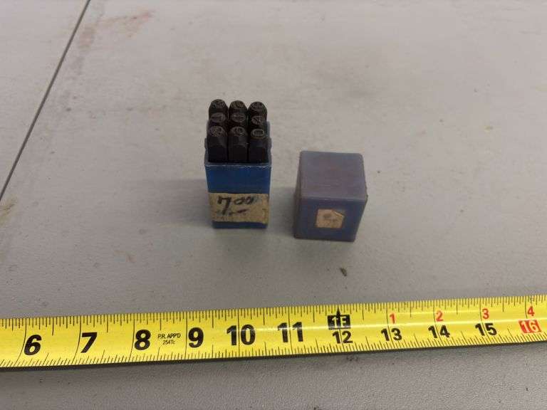 (S) NUMBER STAMP SET - Isabell Auction