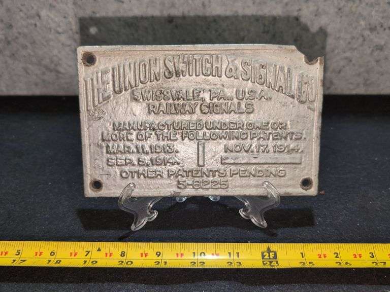 VINTAGE UNION SWITCH & SIGNAL CO. BUILDERS PLATE - Isabell Auction