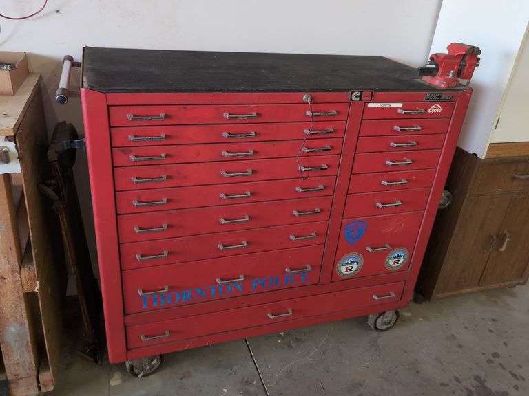 (S) MAC 16-DRAWER ROLL AROUND TOOL BOX WITH KEY & 3½" BENCH VISE ...