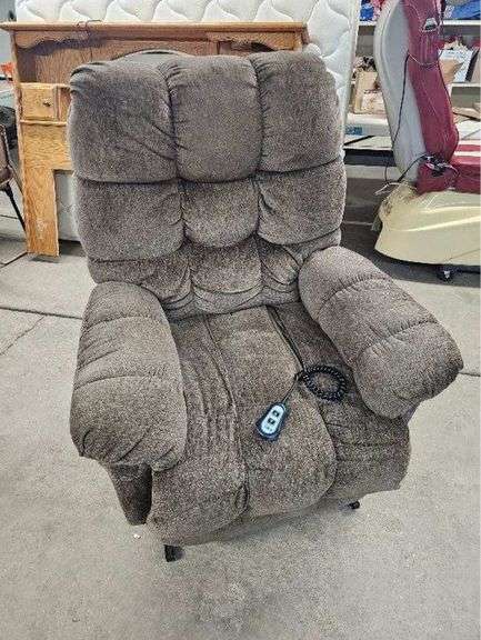 POWER LIFT ELECTRIC RECLINER - Isabell Auction
