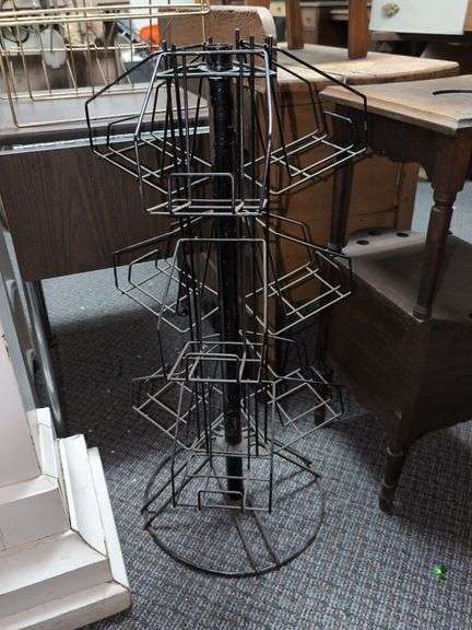COUNTERTOP METAL REVOLVING DISPLAY RACK (32" TALL) - Isabell Auction