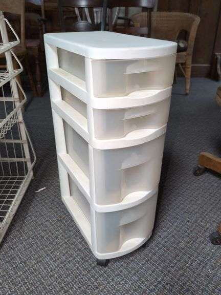4-DRAWER ROLL AROUND ORGANIZER - Isabell Auction