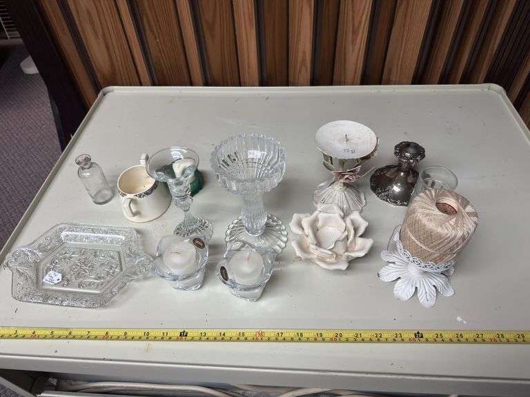 ASSORTED CANDLE HOLDERS - Isabell Auction