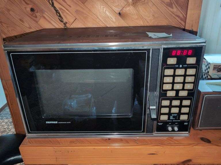 (BASE) TAPPAN MICROWAVE - Isabell Auction